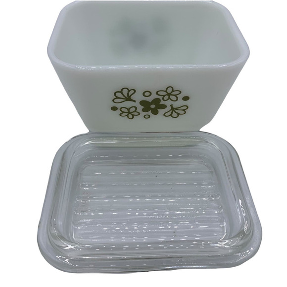 Pyrex | Kitchen | Copy Vintage Pyrex Spring Blossom Crazy Daisy ...